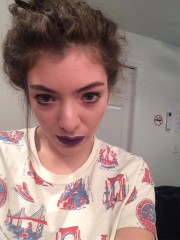 Lorde Height Weight Body Measurements | Celebrity Stats