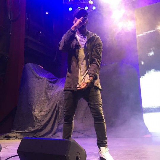 Bryson Tiller Height Weight Body Measurements | Celebrity Stats