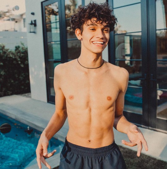 Marcus Dobre Height Weight Body Measurements | Celebrity Stats