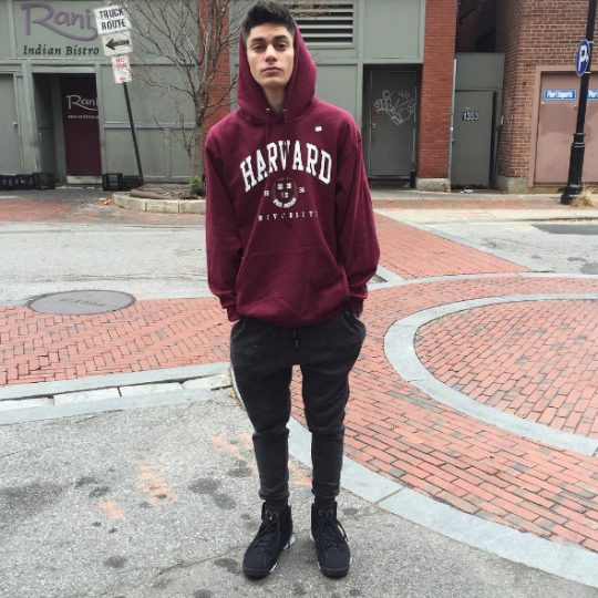 Edwin Burgos Height Facts Weight Body Measurements | Celebrity Stats